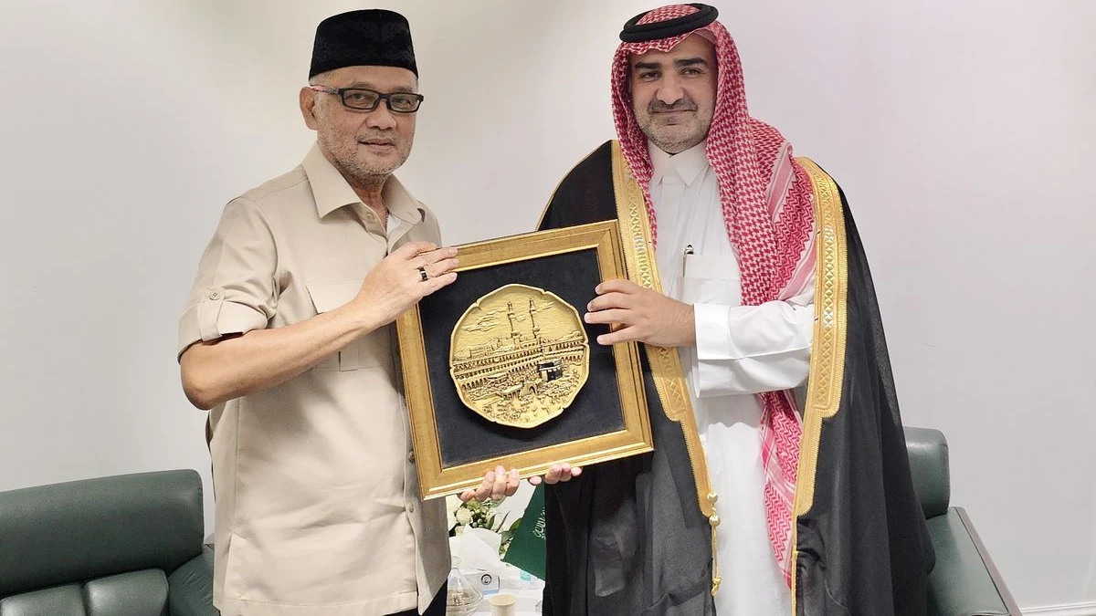 BP Haji Ungkap Ada Wacana Indonesia Dikurangi 50 Persen Kuota Haji 2026